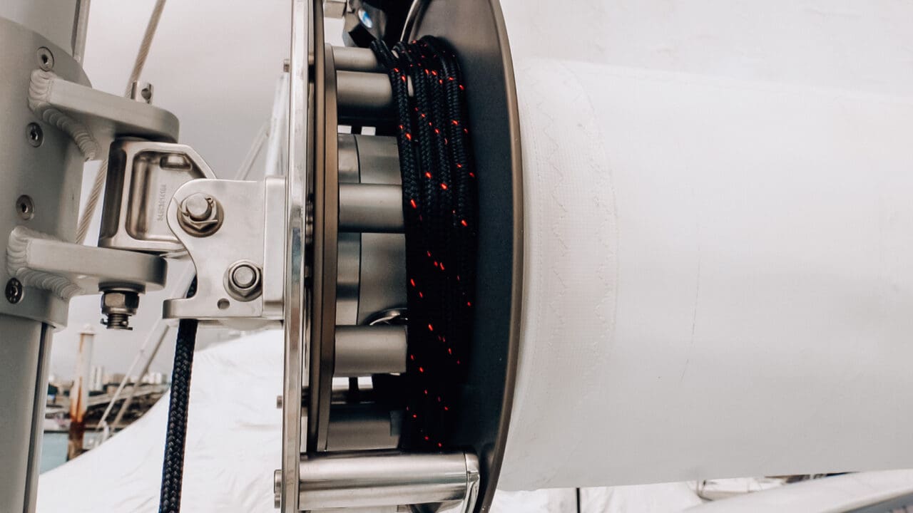 Lagoon Catamarans NEW Furling Boom System - Inspire & Learn